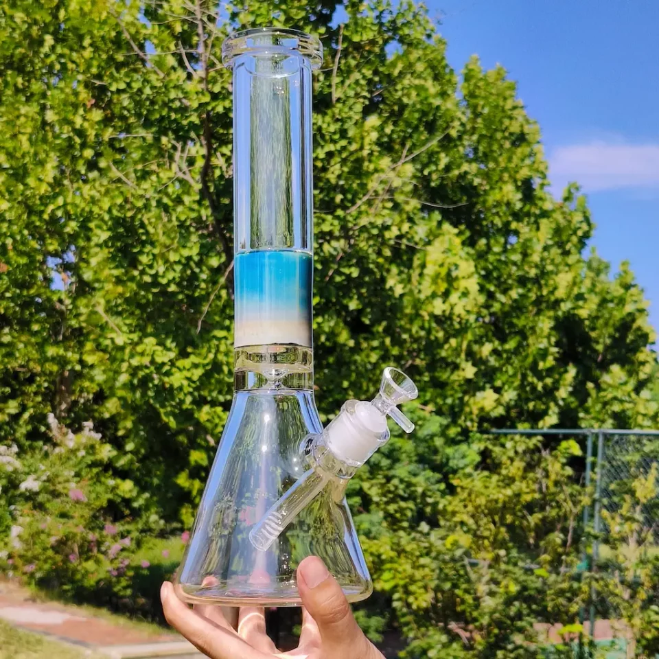 14" 7mm Glass Beaker Bong with Blue Gradient Accent - Smoke Meg